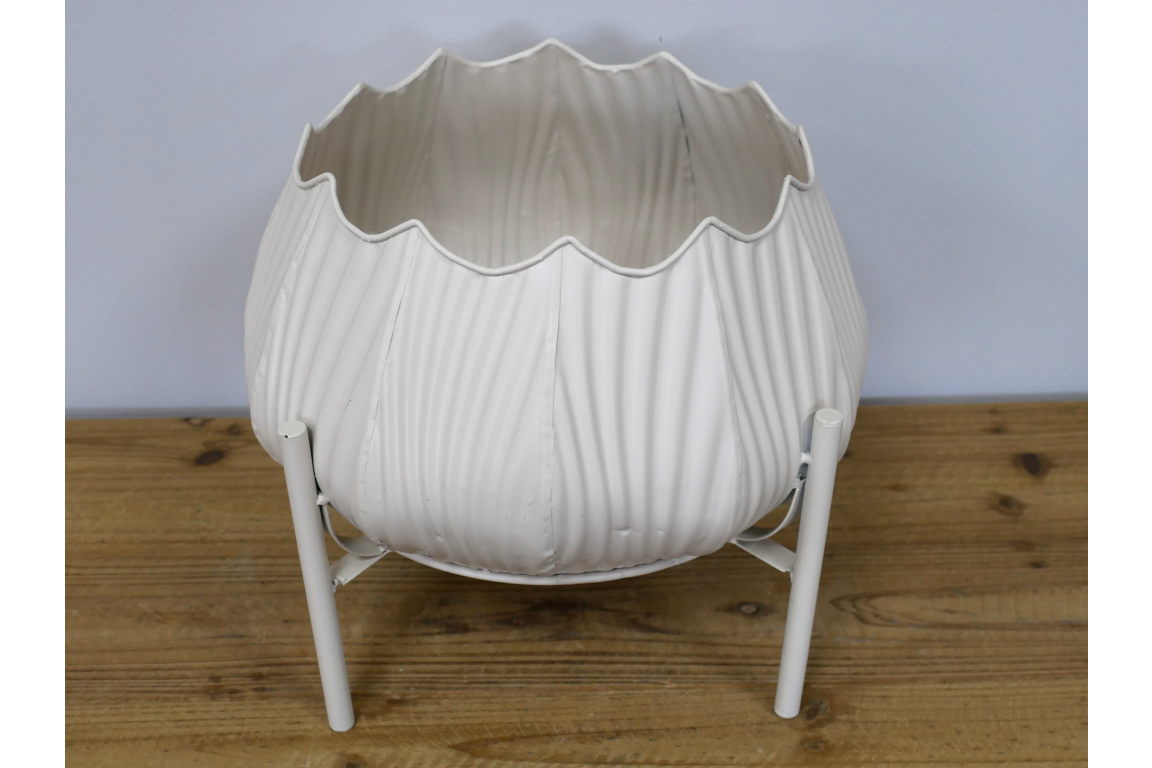 Cream Planter