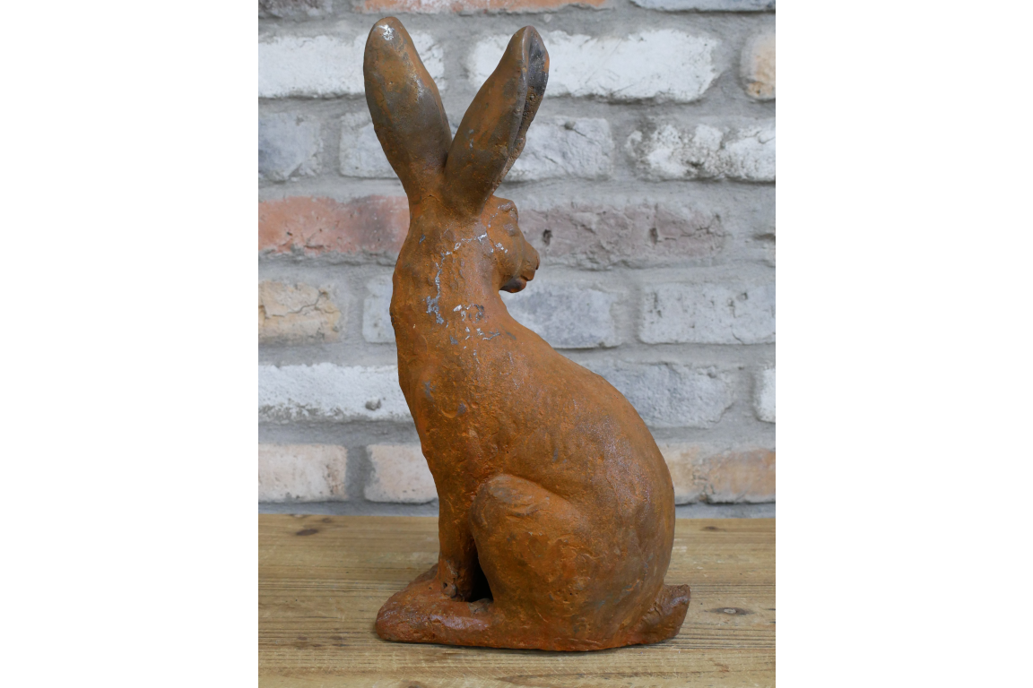 Cast Iron Rusty Rabbit