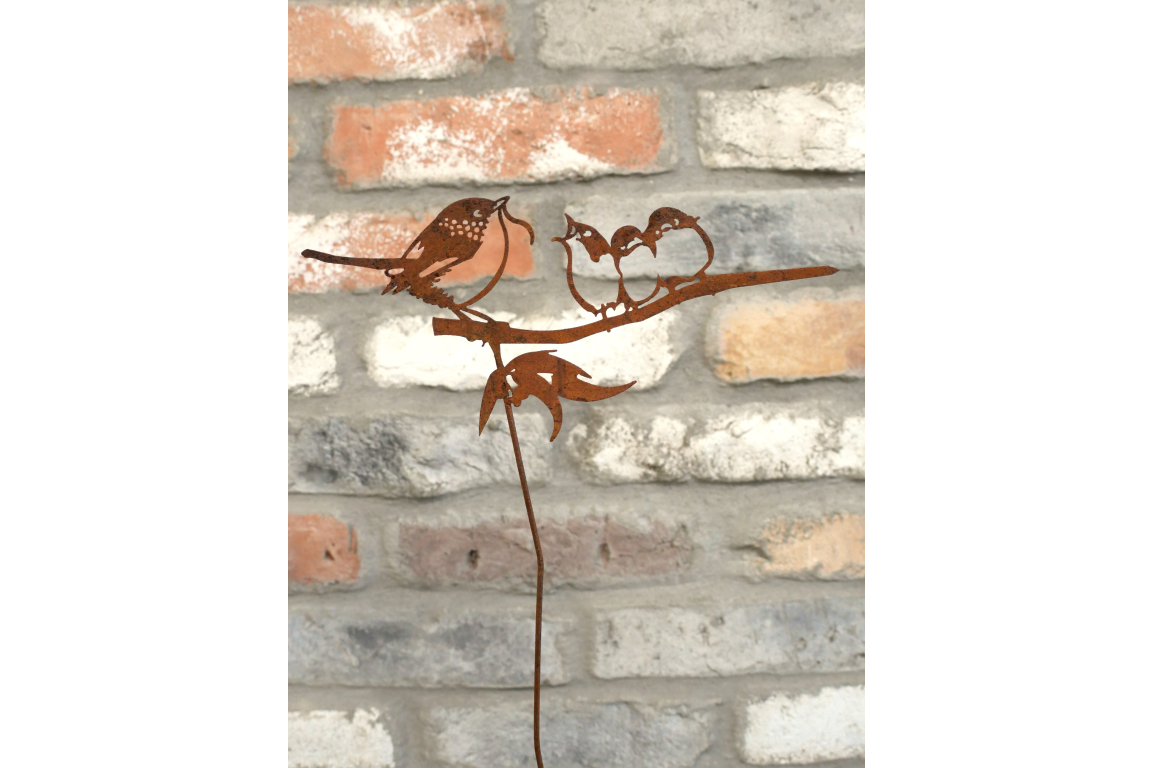 Rusty Stake (Bird Family)
