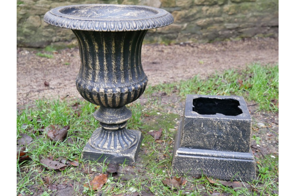 C4 Urn & Base BZ Finish