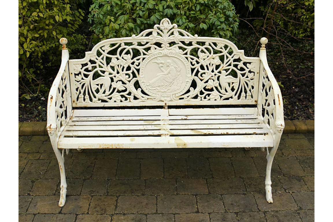 Mini 1 Lady Bench