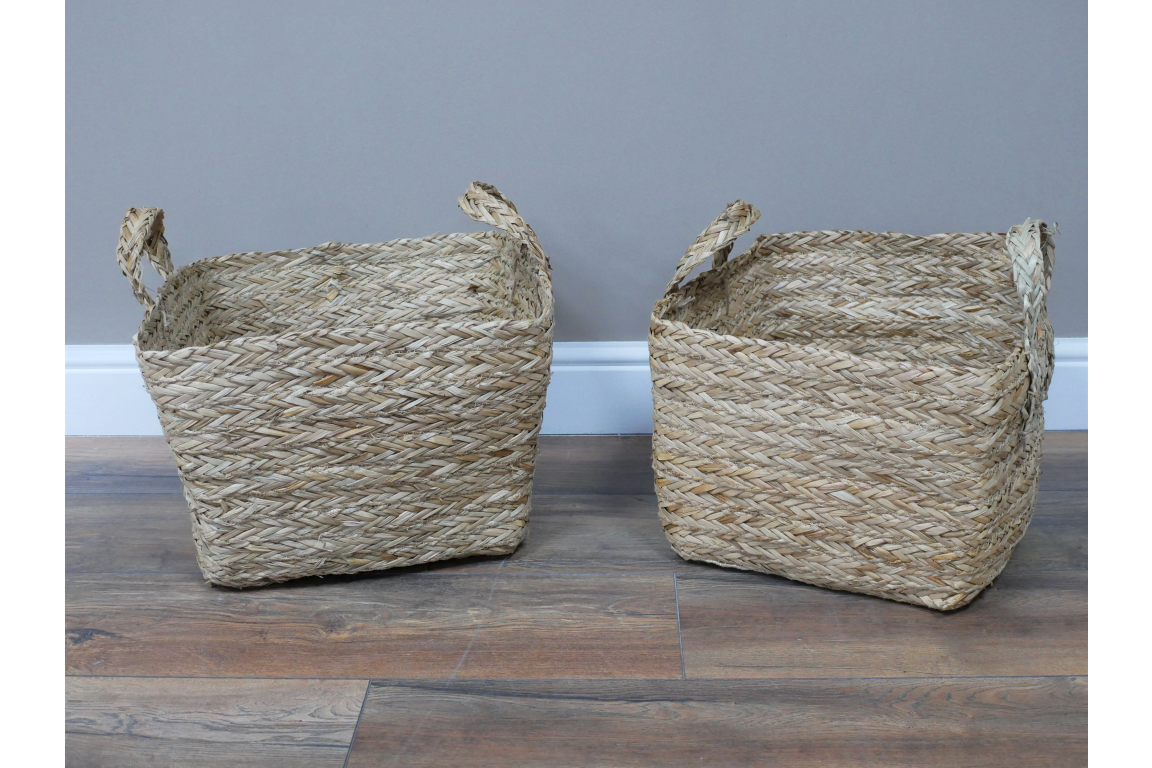 Set Of Two Baskets / Planters