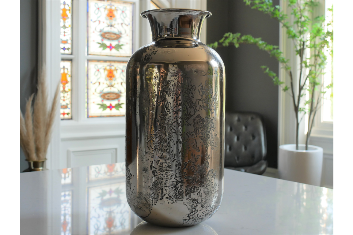 Aluminium Vase - Small (Silver)