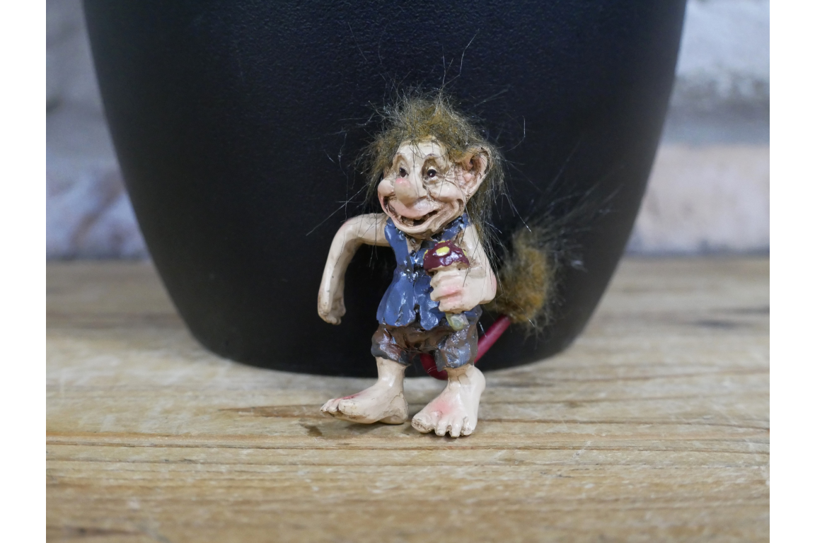 Troll Pot Hangers
