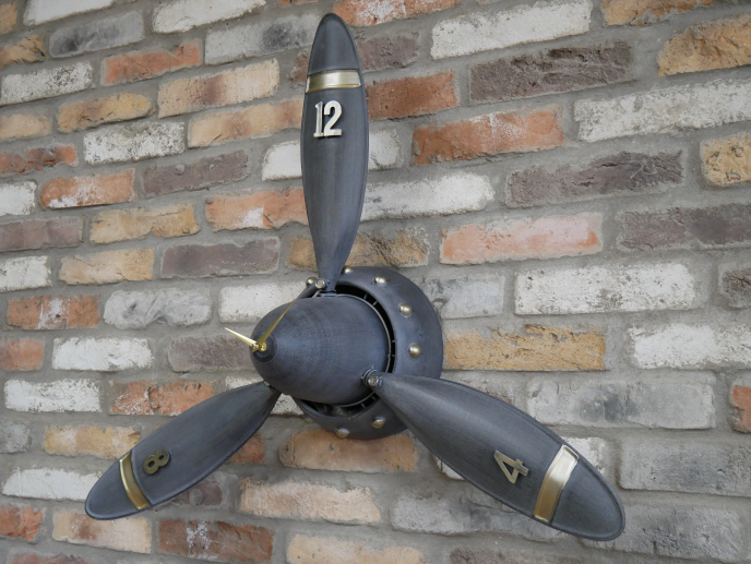 Propeller Clock